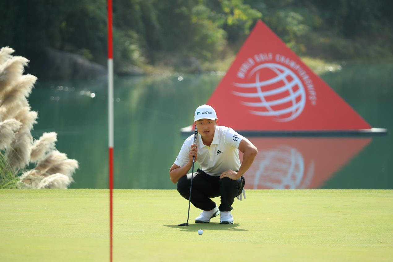 Haotong Li í forystu í fyrsta skiptið á risamóti - Kylfingur